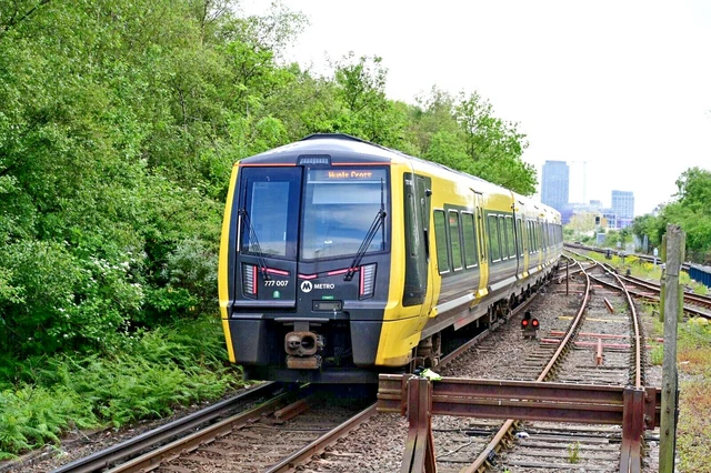 CLASS 777 NO 777007 in merseyrail at sandhills 1 £1.00 - PicClick UK