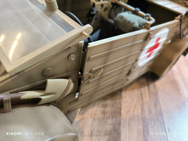 ACTION FIGURE 1/6 Dragon Medic Kubelwagen Ambulance - WWII 0602 EUR 359 ...
