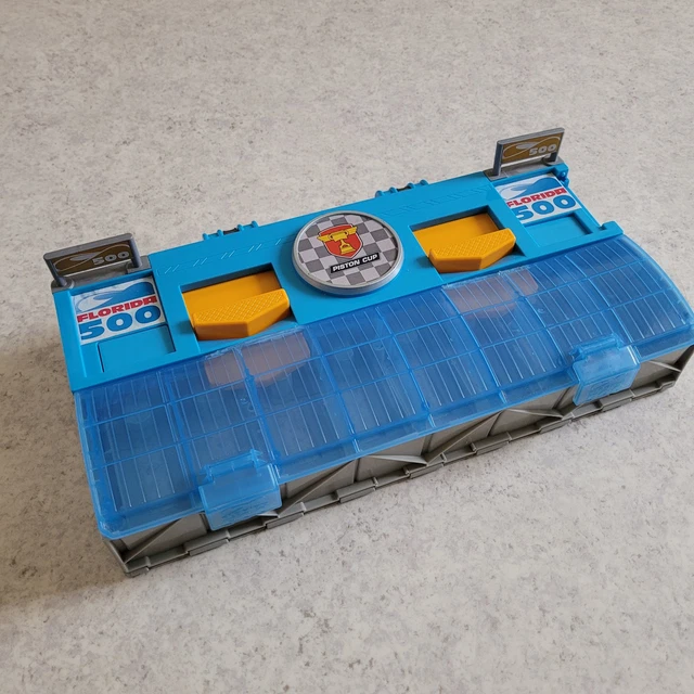 DISNEY PIXAR CARS 3 Florida 500 Speedway Piston Cup Ultimate Launcher ...