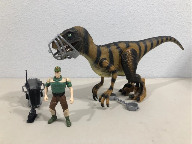 THE LOST WORLD Jurassic Park Utahraptor Dino Tracker Near Complete $137 ...