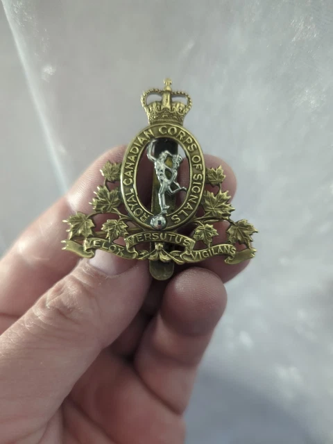 WW2 ROYAL CANADIAN Corps of Signals RCCS Cap Badge. S2 $29.99 - PicClick CA
