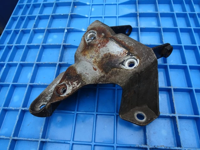 CLASSIC MINI AUTOMATIC N/S Passenger Engine Radiator Mounting-Austin ...