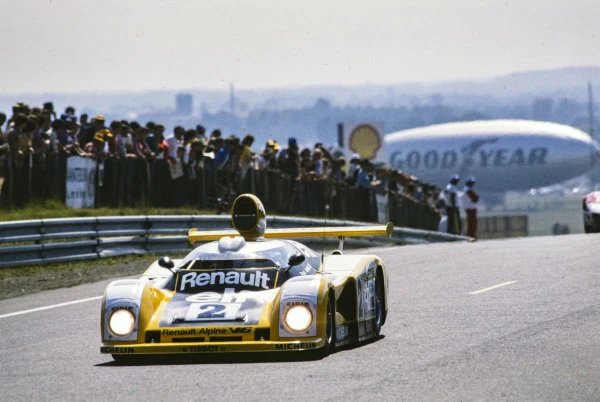 DIDIER PIRONI JEAN-PIERRE Jaussaud Renault Sport Renault-Alpine A4 ...