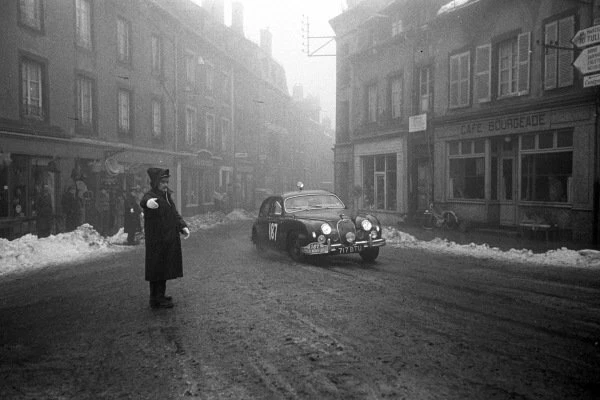 VERNON COOPER & Geoffrey Barker, Jaguar MkII 1960 Rally Car OLD PHOTO 3 ...