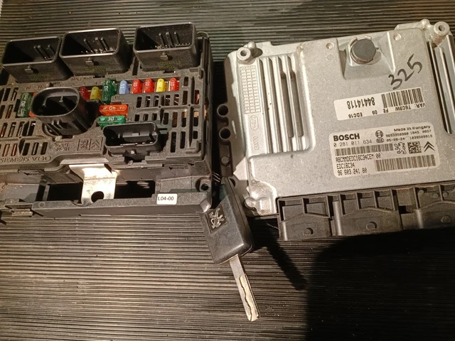 PEUGEOT CITROEN ECU + Fuse Box Bsm L04-00 + Key 9661682780 0281011634 £ ...