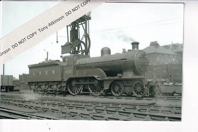 LNER EX GNR D2 4-4-0 No. 4327 @ Yarmouth Beach - Vintage Image ...