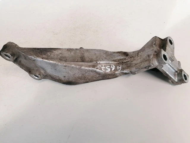 SUZUKI SWIFT 2006 Engine Mount Bracket and Gearbox Mount Bracket u ...