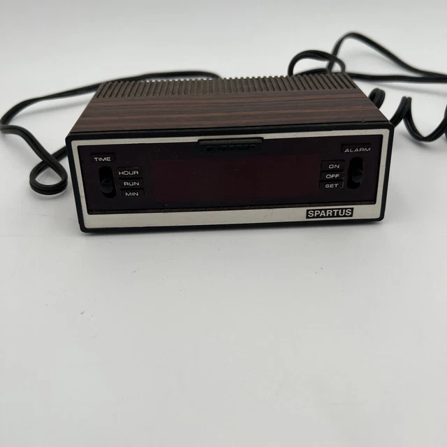 VINTAGE 1970S RETRO Spartus Brown Wood Grain Digital Rectangle Alarm ...