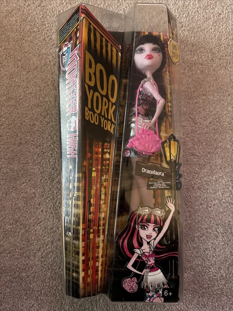 MONSTER HIGH DOLL Boo York - Draculaura - Mattel 2014 - New In Box £24. ...