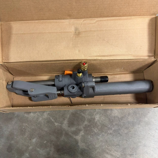 8M0061859 | GENUINE Mercury Mercruiser® Steering Cylinder Power $1,092. ...