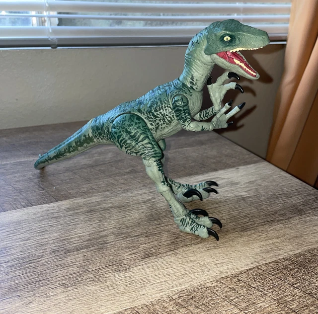 RARE JURASSIC WORLD Amber Collection Velociraptor Delta Raptor Jurassic ...