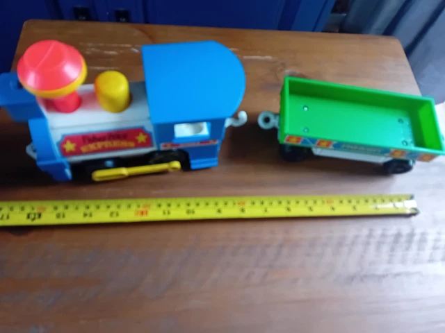 VINTAGE FISHER PRICE Express Train With 1 Carrage Toots ! 1986 £12.99 ...