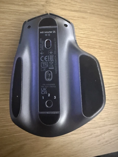 LOGITECH MX MASTER 2S Wireless/bluetooth mouse PC and Mac box cable and ...