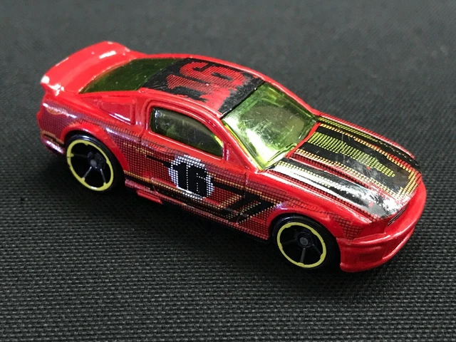 HOT WHEELS FORD Mustang Diecast Collectable Scale 1:64 EUR 3,06 ...