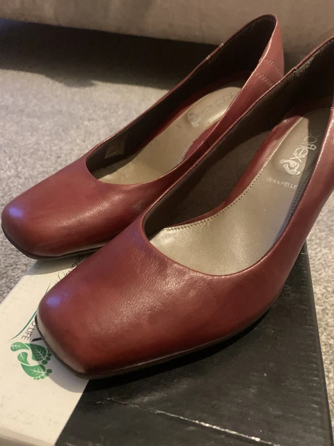EMIRATES CABIN CREW Uniform High Heel Shoes £90.00 - PicClick UK