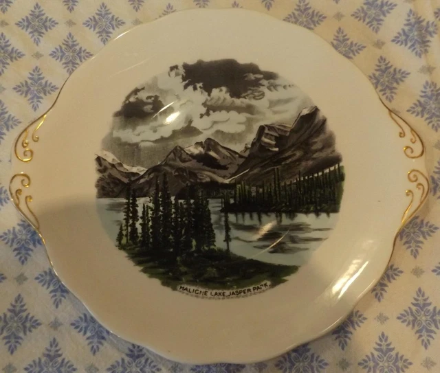 ROYAL ALBERT CAKE Plate Maligne Lake Jasper Park £10.99 (Post Free UK ...