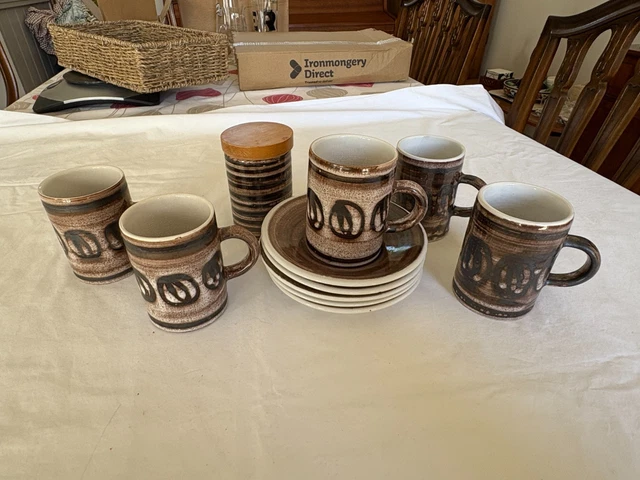 CINQUE PORTS POTTERY The Monastery Rye 5xCoffee Cups & Saucers & Sugar ...