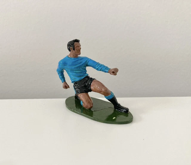 FIGURINE AIRFIX FOOTBALLERS URAGUAY années 70 - échelle 1:32 peinte à ...