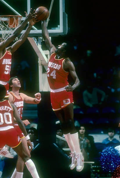 MOSES MALONE OF the Houston Rockets 1980's Basketball photo $7.00 ...