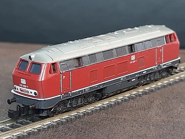 MÄRKLIN SPUR Z 8875 Diesellok BR. 216 025-7 der Deutschen Bundesbahn mit EVP J04 EUR 109,99 ...