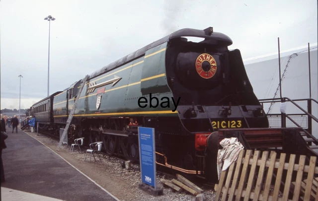 35MM RAILWAY SLIDE - Southern Steam Loco 21C123 'Blackmoor Vale' @ York ...