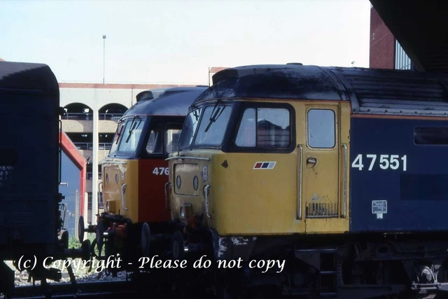 ORIGINAL 35MM DIESEL RAILWAY SLIDE CLASS 47s 47551 & 47605 READING ...