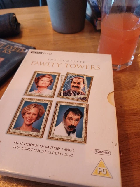 FAWLTY TOWERS - The Complete Fawlty Towers - Series 1 & 2 - 3 Dvd Box ...