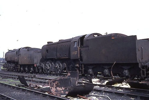 ORIGINAL COLOUR SLIDE of 33027 SR Q1 class steam loco £3.50 - PicClick UK