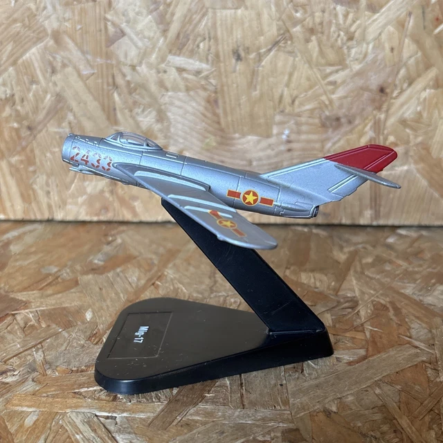 MIKOYAN-GUREVICH MIG-17 DIECAST Russian Fighter Plane Model & Stand £4. ...