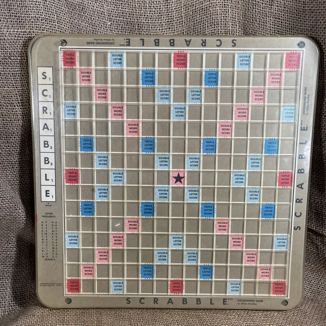 VINTAGE SCRABBLE DELUXE Milton Bradley Turntable Turn Table Moving ...