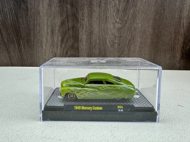 M2 MACHINES 1949 Mercury Custom édition limitée Chase échelle 1/64 ...