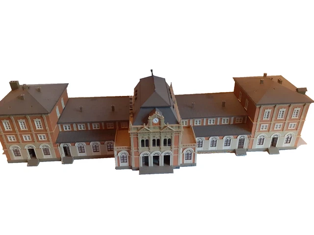 FALLER 110111 BAHNHOF Neustadt Weinstraße, gebaut. Schloß. Für Märklin ...