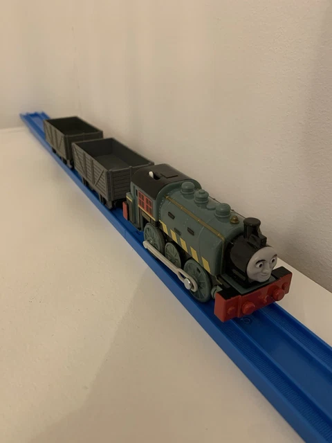 TOMY TRACKMASTER THOMAS the tank engine motorised Porter train with ...