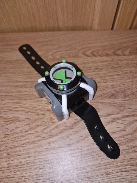 BEN 10 ALIEN Force Playmates Omnitrix Watch with Lights and Sounds £12. ...