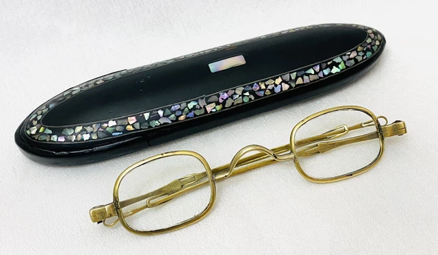 ANTIQUE BRASS TONE Franklin Looking Eyeglasses Loop Ends w/ Lacquer ...