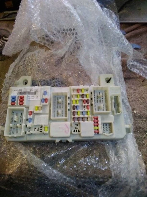 FORD FOCUS MK2 BODY CONTROL MODULE BCM FUSE BOX 7m5t-14a073-cc 2008 ...
