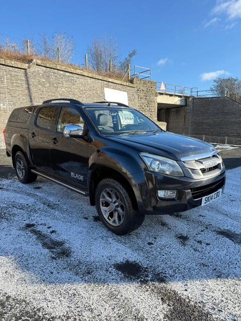 2014 ISUZU D max Blade 2.5 Twin Turbo Manual - Double Cab Pick Up - NO ...