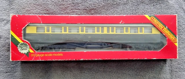 HORNBY 6024 DARK brown/cream First Class coach OO Gauge GWR - Boxed £10 ...