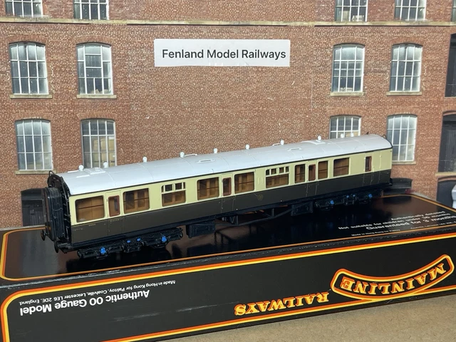 MAINLINE OO GAUGE Model Railway 937123 GWR Collett 1st/3rd Brake Coach ...