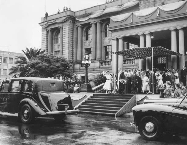 QUEEN ELIZABETH II 1954 Royal Tour of Australia OLD PHOTO 19 $8.50 ...