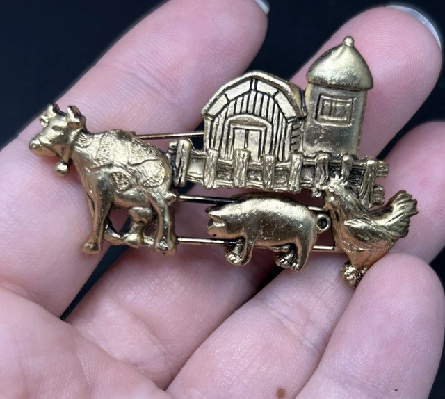 VINTAGE FARM ANIMAL Brooch Pin Cow Pig Chicken Farmhouse Barn $14.00 ...