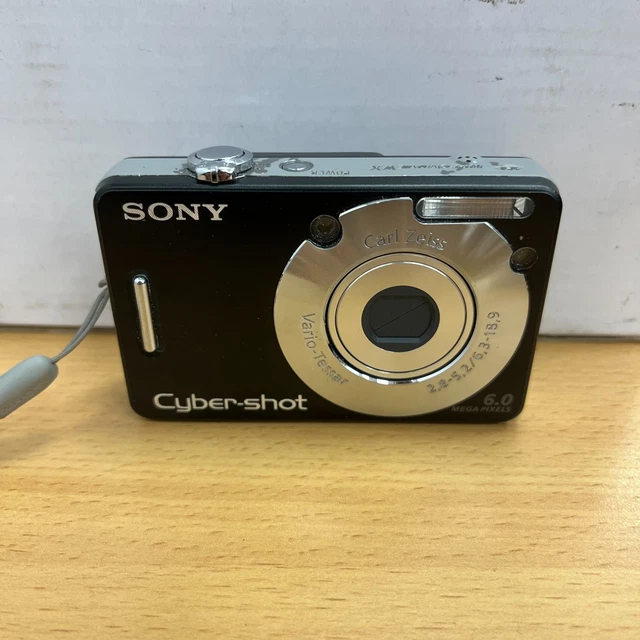 SONY CYBER-SHOT DSC-W50 6.0MP Digital Camera with Lowepro Camera Case ...