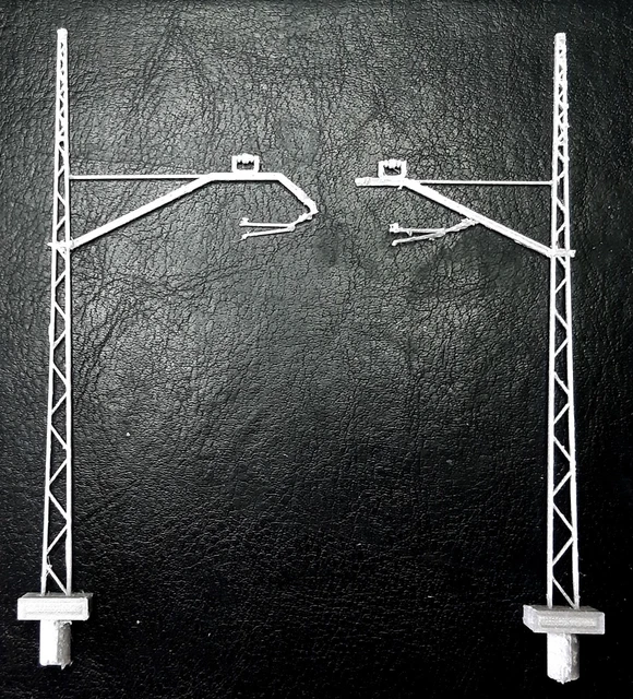 RENFE CR-160 CATENARY Post Set Over North Post (Straight) - RENFE H0 1: ...