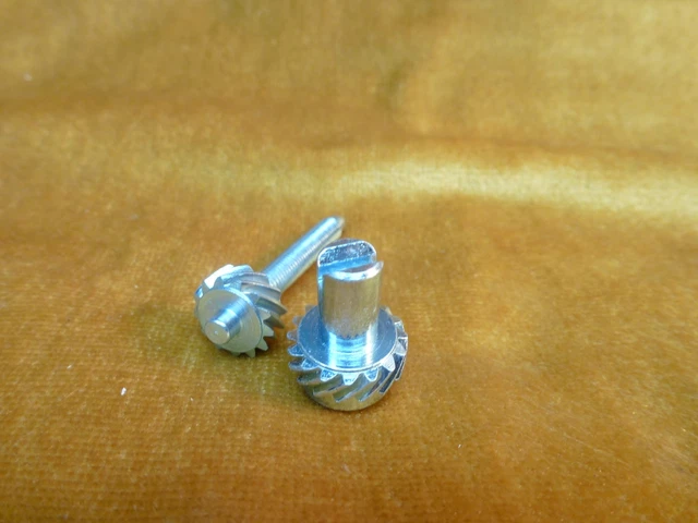 ORIGINAL STIHL 029 039 MS 290 310 390 Satz Stirnrad Spannschraube 1127 ...