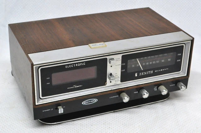 VTG ZENITH MODEL R472 Solid State Circle of Sound AM AFC FM Alarm Clock ...