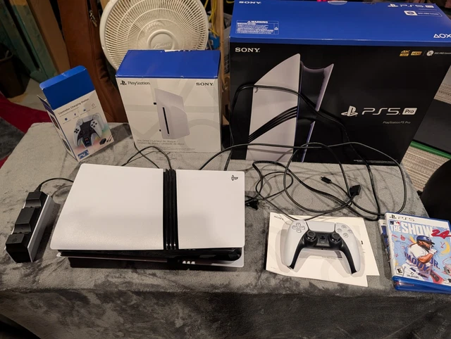 SONY PLAYSTATION 5 Pro With Disc Drive And Extras $561.58 - PicClick CA