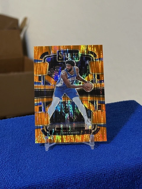 CARTA PRIZM JOEL Embiid 2023-24 Select Concourse flash arancione #4 ...