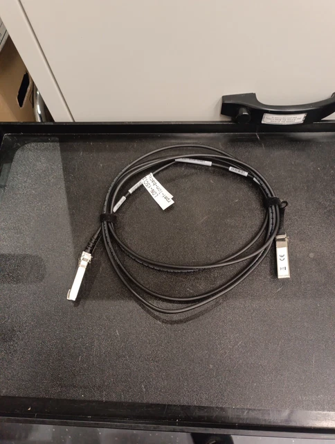 NETAPP DATA CABLE SFP+ 10G X6566B-3-R6, Amphenol ,Length 3 Metres £15. ...