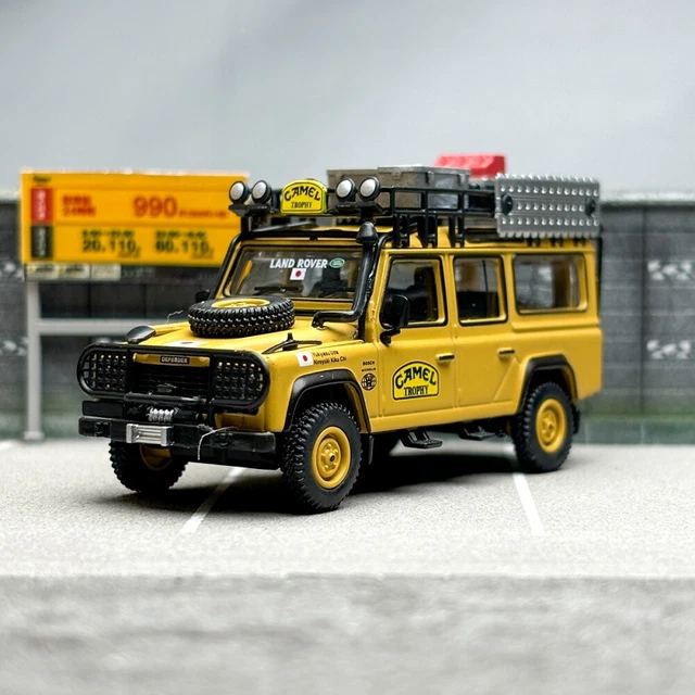 MINI GT 1/64 Land Rover Defender 110 1989 Camel Trophy Amazon Team #751 ...