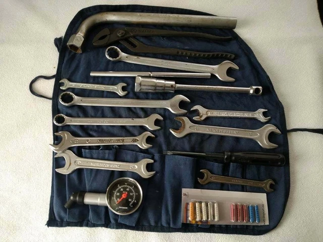 MERCEDES TOOL KIT tool bag w123 w124 w126 w201 w115 w116 w107 sl w113 ...